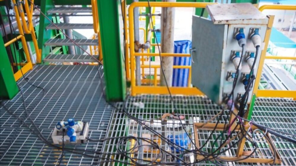 The Advantages and Disadvantages of Temporary Electrical Distribution ...