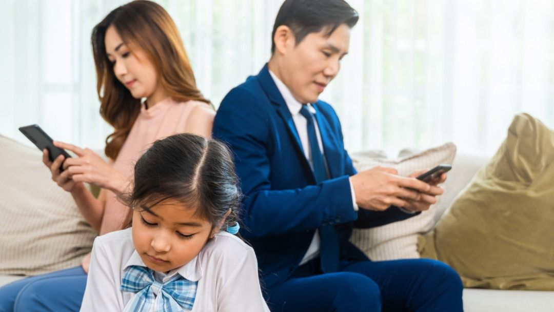 How to raise your kids in the digital world!!! - Ruby Sengar | Tealfeed