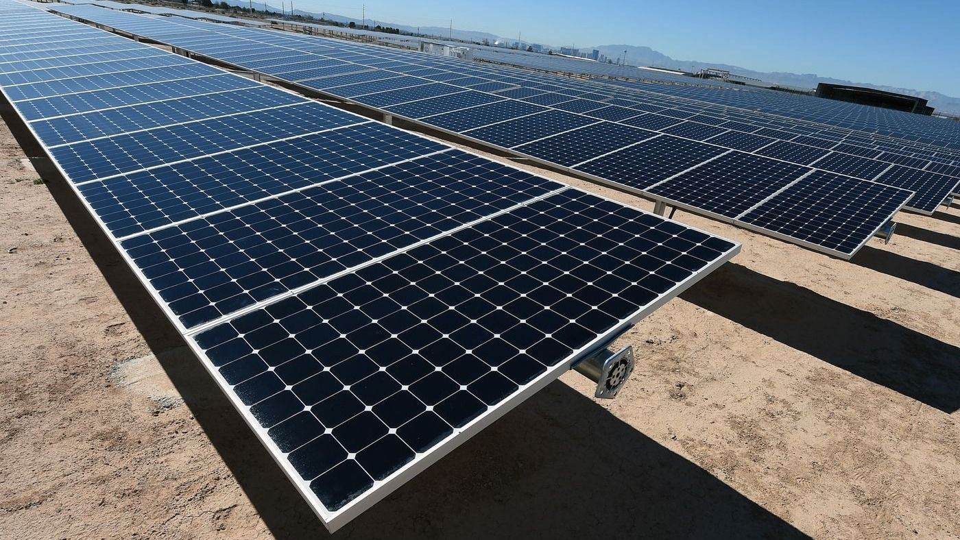 How to Maximize Solar Panel Efficiency - Loom Solar | Tealfeed