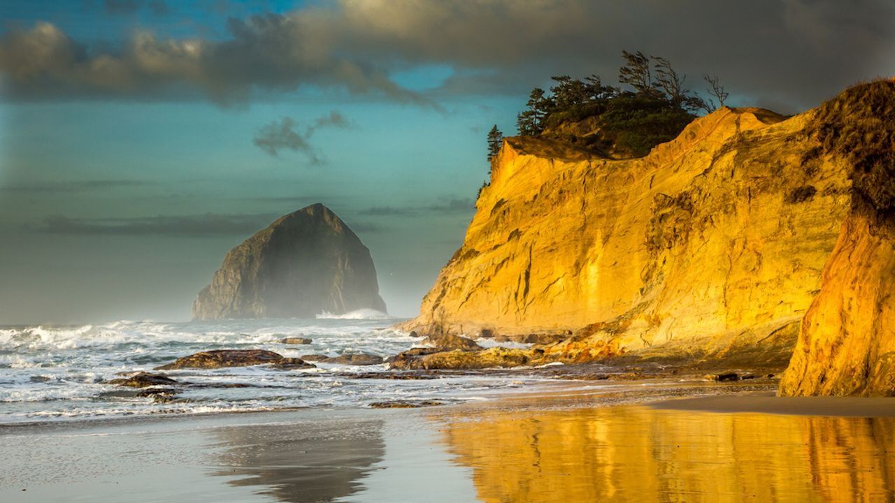 Exploring the Breathtaking Three Capes Scenic Loop in Northern Oregon ...